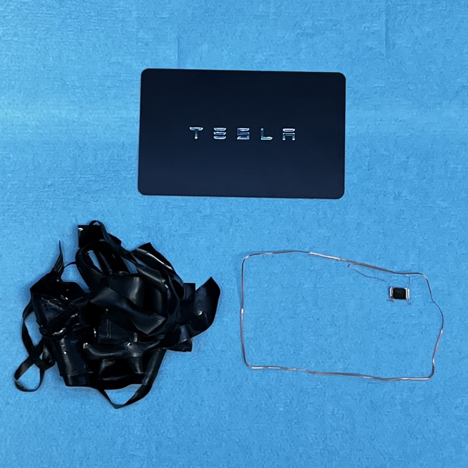 How-To Add a Tesla RFID Key to Your Smartphone Case - Chris Duke